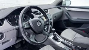 Balts Skoda Octavia 2015 Viļņa, ar dzinēja tilpumu 1.97 L un nobraukumu 264 tūkst. km par 4200 €, foto 15 vietnē AUTOMOTO.COM.LV
