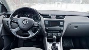 Balts Skoda Octavia 2015 Viļņa, ar dzinēja tilpumu 1.97 L un nobraukumu 264 tūkst. km par 4200 €, foto 25 vietnē AUTOMOTO.COM.LV