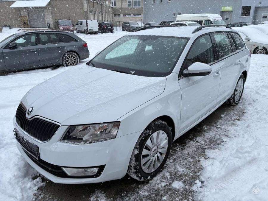 Balts Skoda Octavia 2015 Šauļi, ar dzinēja tilpumu 1.60 L un nobraukumu 339 tūkst. km par 5450 €, foto 1 vietnē AUTOMOTO.COM.LV