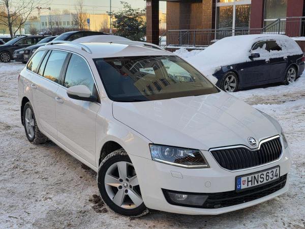 White Skoda Octavia 2015 in Vilnius, with an engine capacity of 1.97 L and mileage of 269 thousand km for 5200 €, photo 2 on AUTOMOTO.COM.LV