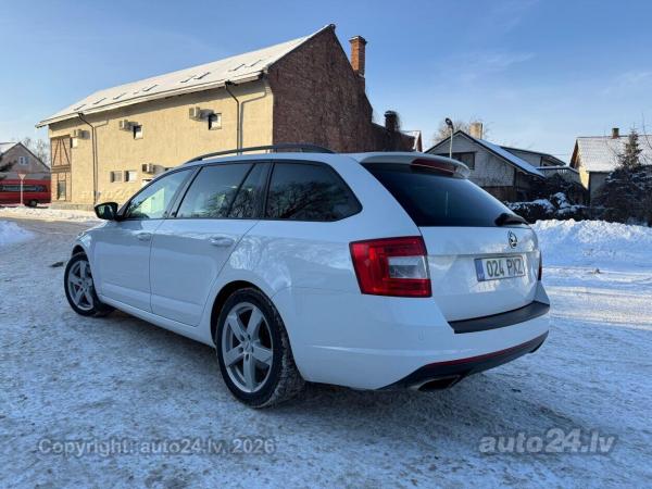White Skoda Octavia 2015 in Tartu, with an engine capacity of 2.00 L and mileage of 327 thousand km for 8900 €, photo 7 on AUTOMOTO.COM.LV