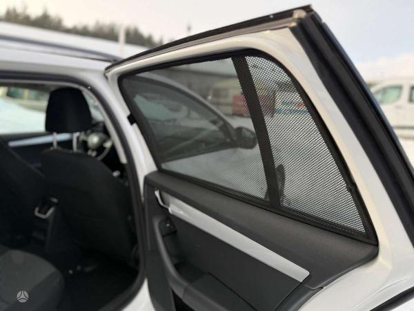 White Skoda Octavia 2015 in Ukmerge, with an engine capacity of 1.20 L and mileage of 190 thousand km for 4950 €, photo 11 on AUTOMOTO.COM.LV