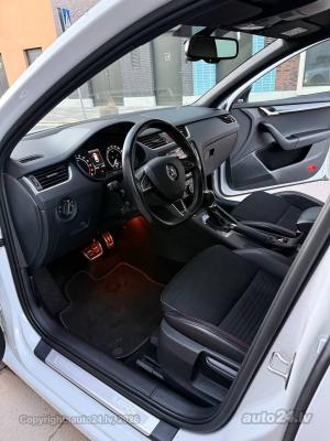 White Skoda Octavia 2015 in Tallinn, with an engine capacity of 2.00 L and mileage of 287 thousand km for 9990 €, photo 19 on AUTOMOTO.COM.LV