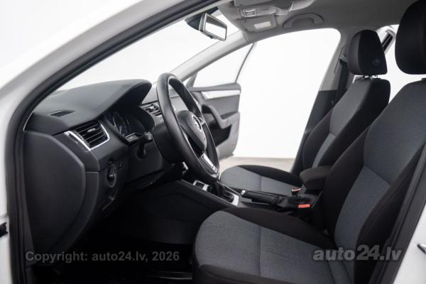 White Skoda Octavia 2015 in Tallinn, with an engine capacity of 1.80 L and mileage of 230 thousand km for 6499 €, photo 7 on AUTOMOTO.COM.LV