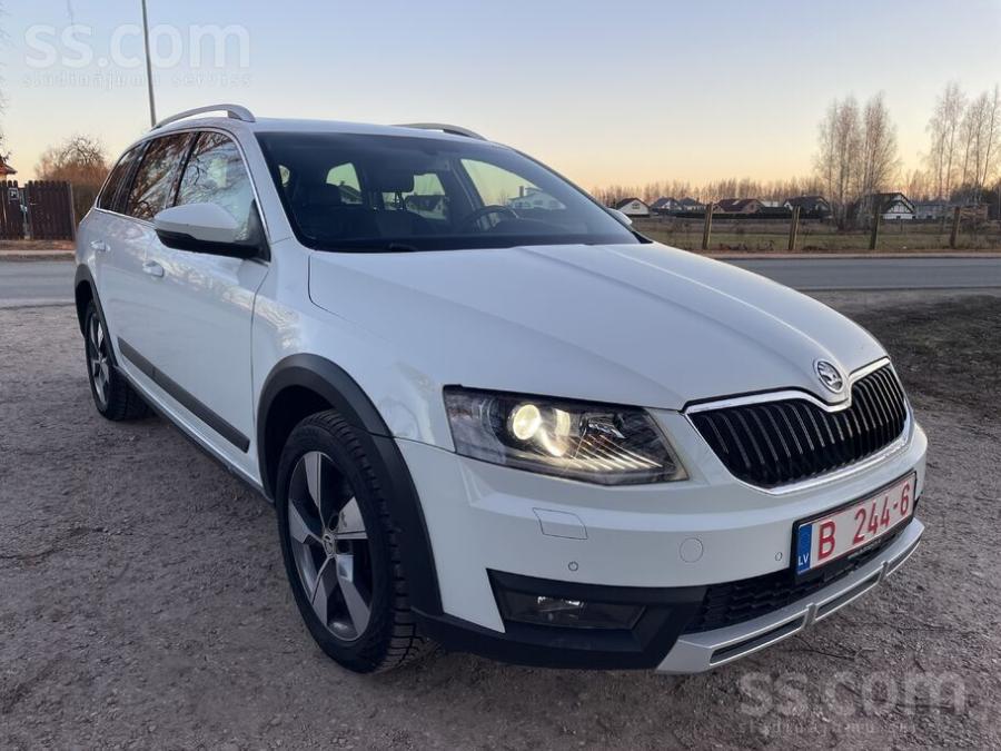 White Skoda Octavia 2015 in Riga, with an engine capacity of 2.00 L and mileage of 257 thousand km for 9990 €, photo 8 on AUTOMOTO.COM.LV