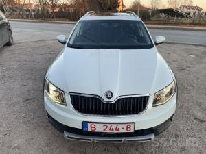White Skoda Octavia 2015 in Riga, with an engine capacity of 2.00 L and mileage of 257 thousand km for 9990 €, photo 9 on AUTOMOTO.COM.LV
