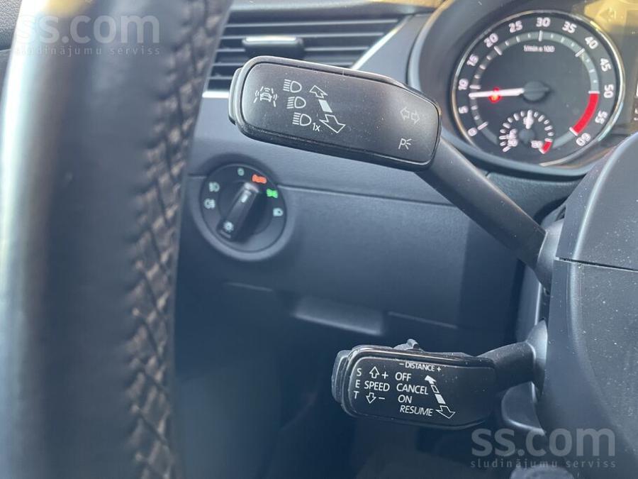 White Skoda Octavia 2015 in Riga, with an engine capacity of 2.00 L and mileage of 257 thousand km for 9990 €, photo 29 on AUTOMOTO.COM.LV