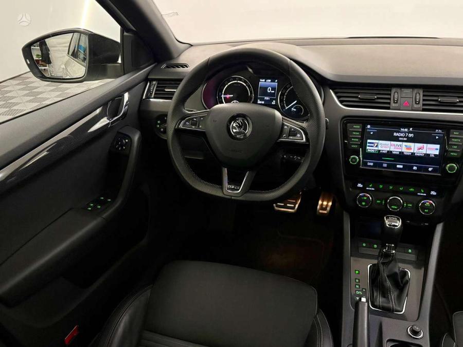 White Skoda Octavia 2015 in Marijampole, with an engine capacity of 1.97 L and mileage of 298 thousand km for 9450 €, photo 14 on AUTOMOTO.COM.LV