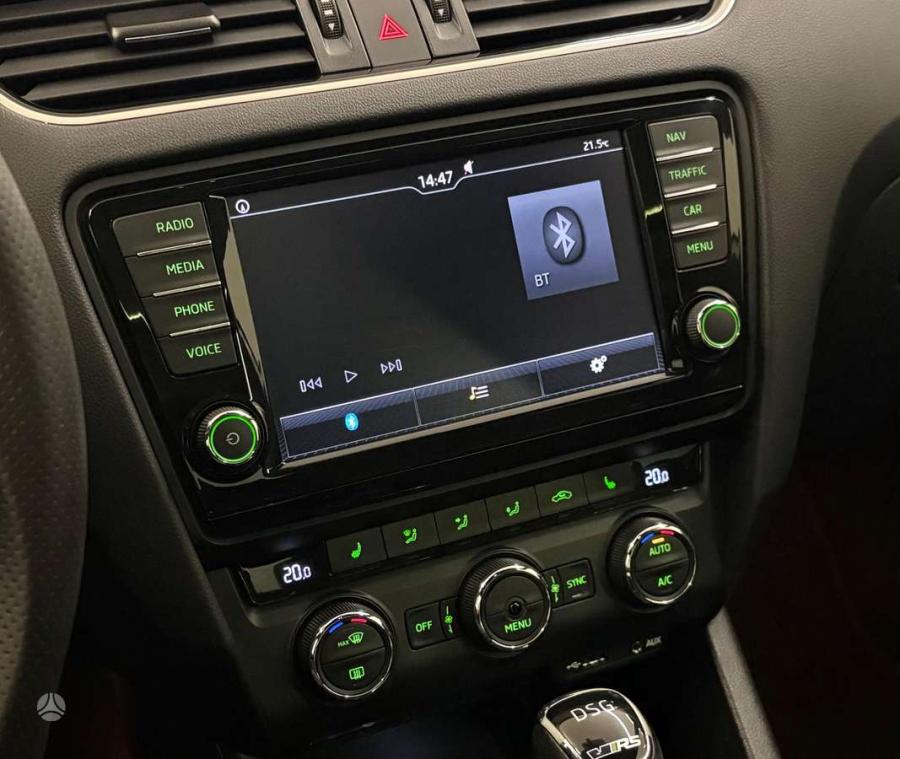 White Skoda Octavia 2015 in Marijampole, with an engine capacity of 1.97 L and mileage of 298 thousand km for 9450 €, photo 28 on AUTOMOTO.COM.LV