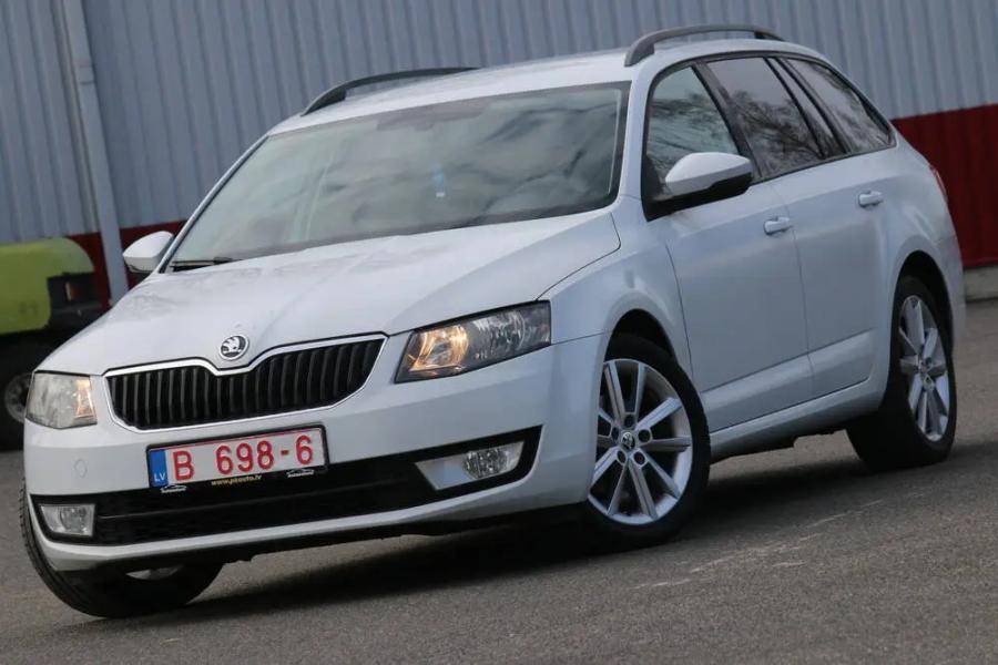 White Skoda Octavia 2015 in Riga, with an engine capacity of 1.40 L and mileage of 261 thousand km for 5790 €, photo 1 on AUTOMOTO.COM.LV