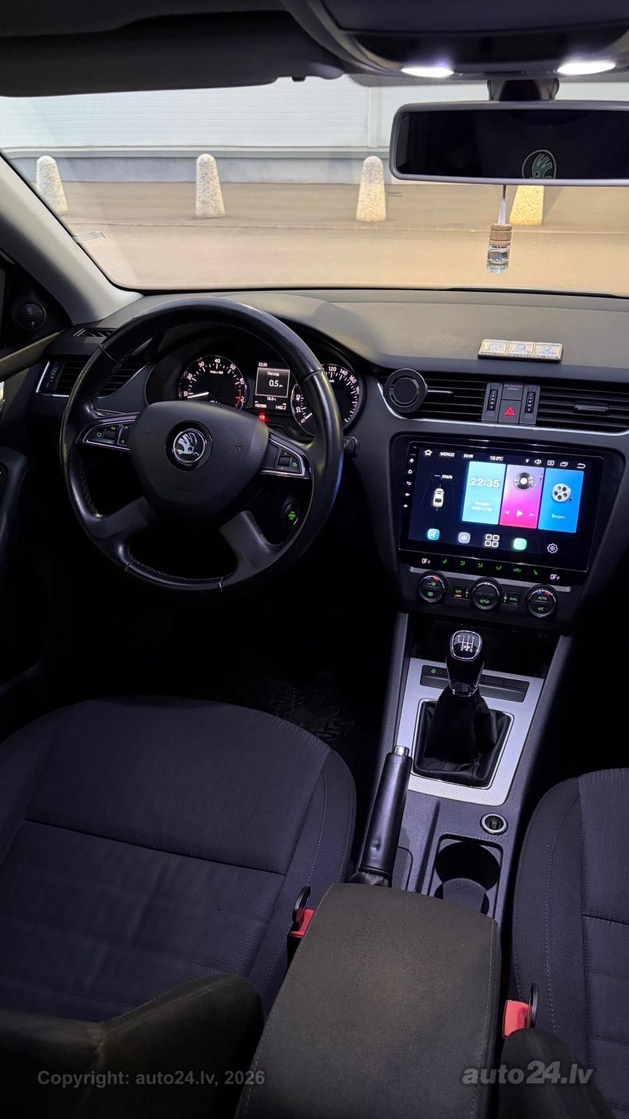 Balts Skoda Octavia 2015 Tallina, ar dzinēja tilpumu 1.40 L un nobraukumu 193 tūkst. km par 8500 €, foto 14 vietnē AUTOMOTO.COM.LV