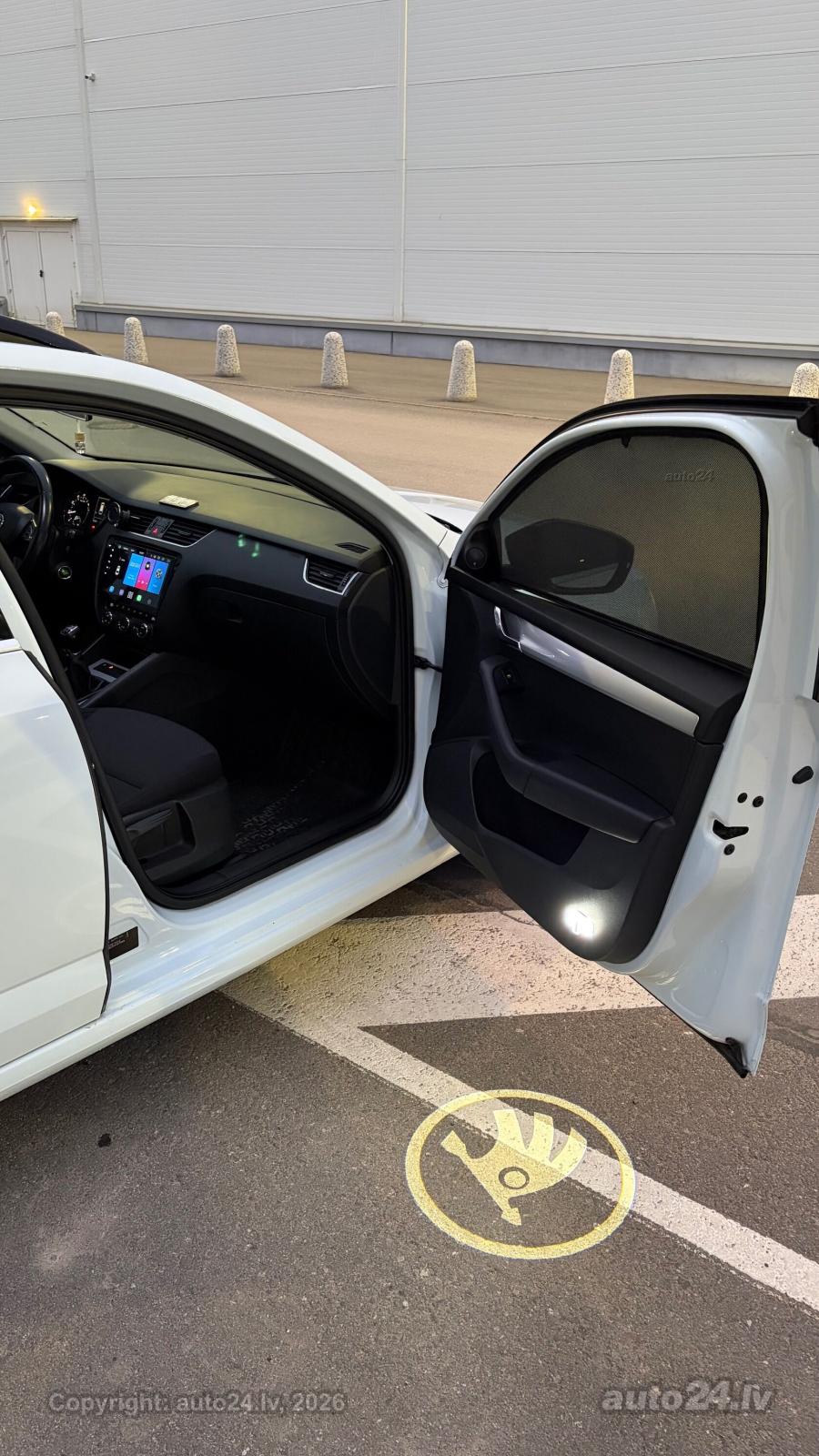 Balts Skoda Octavia 2015 Tallina, ar dzinēja tilpumu 1.40 L un nobraukumu 193 tūkst. km par 8500 €, foto 15 vietnē AUTOMOTO.COM.LV