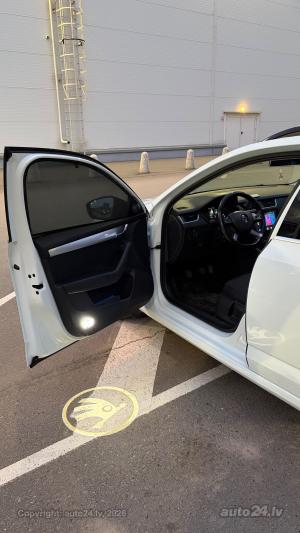 Balts Skoda Octavia 2015 Tallina, ar dzinēja tilpumu 1.40 L un nobraukumu 193 tūkst. km par 8500 €, foto 16 vietnē AUTOMOTO.COM.LV