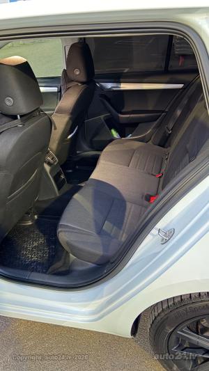 Balts Skoda Octavia 2015 Tallina, ar dzinēja tilpumu 1.40 L un nobraukumu 193 tūkst. km par 8500 €, foto 17 vietnē AUTOMOTO.COM.LV