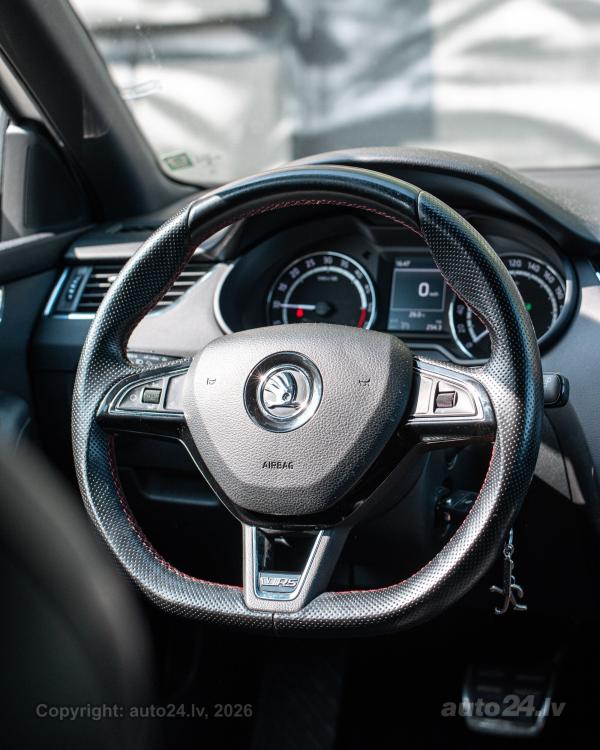 Balts Skoda Octavia 2015 Tallina, ar dzinēja tilpumu 2.00 L un nobraukumu 188 tūkst. km par 11500 €, foto 8 vietnē AUTOMOTO.COM.LV