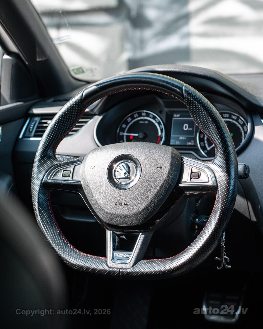 Balts Skoda Octavia 2015 Tallina, ar dzinēja tilpumu 2.00 L un nobraukumu 188 tūkst. km par 11500 €, foto 9 vietnē AUTOMOTO.COM.LV