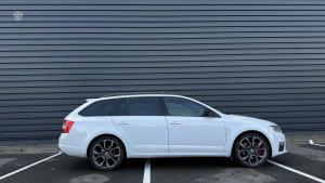 White Skoda Octavia 2015 in Alytus, with an engine capacity of 1.97 L and mileage of 330 thousand km for 7950 €, photo 3 on AUTOMOTO.COM.LV