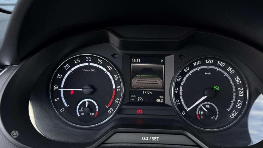 White Skoda Octavia 2015 in Alytus, with an engine capacity of 1.97 L and mileage of 330 thousand km for 7950 €, photo 28 on AUTOMOTO.COM.LV