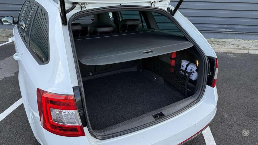 White Skoda Octavia 2015 in Alytus, with an engine capacity of 1.97 L and mileage of 330 thousand km for 7950 €, photo 32 on AUTOMOTO.COM.LV