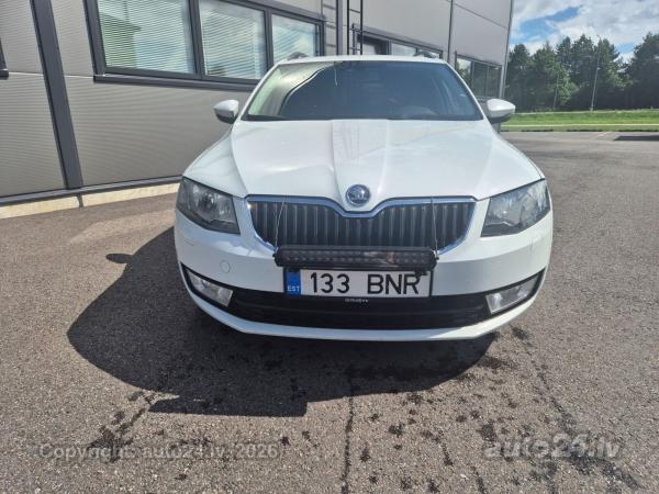 White Skoda Octavia 2015 in Parnu, with an engine capacity of 1.20 L and mileage of 241 thousand km for 6500 €, photo 2 on AUTOMOTO.COM.LV