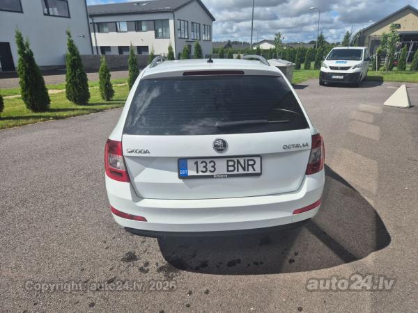 White Skoda Octavia 2015 in Parnu, with an engine capacity of 1.20 L and mileage of 241 thousand km for 6500 €, photo 6 on AUTOMOTO.COM.LV