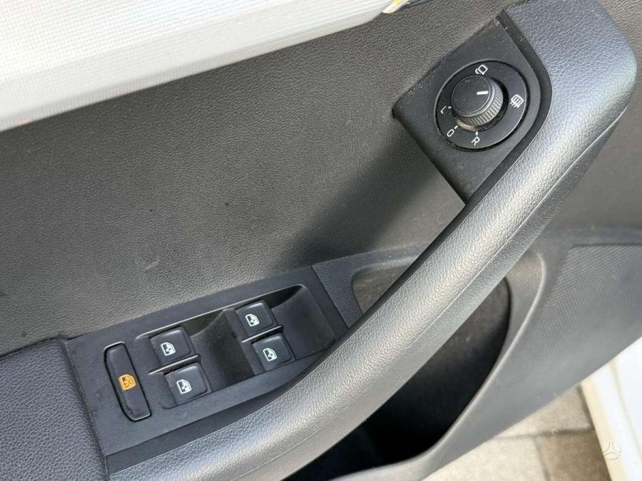Белый Шкода Октавия 2015 в Таураге, объемом двигателя 1.60 л и пробегом 294 тыс. км за 5700 €, фото 22 на AUTOMOTO.COM.LV