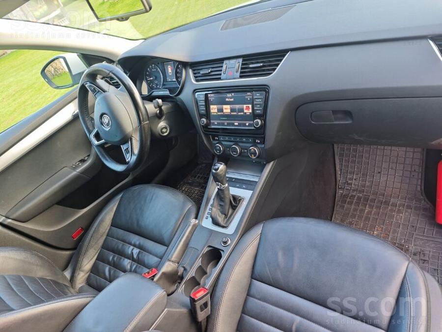 Balts Skoda Octavia 2015 Bauska, ar dzinēja tilpumu 1.60 L un nobraukumu 284 tūkst. km par 7850 €, foto 6 vietnē AUTOMOTO.COM.LV