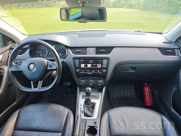 White Skoda Octavia 2015 in Bauska, with an engine capacity of 1.60 L and mileage of 284 thousand km for 7850 €, photo 6 on AUTOMOTO.COM.LV