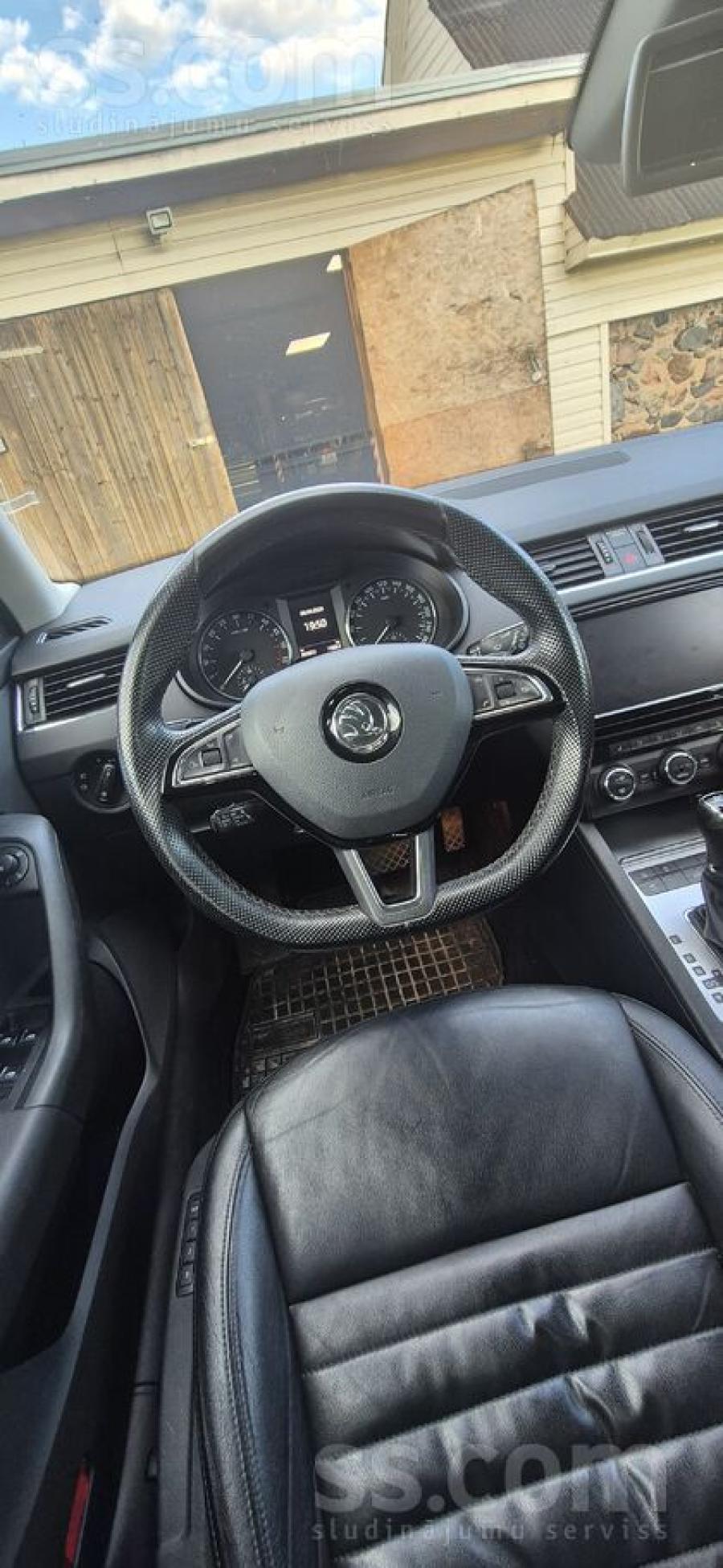 Balts Skoda Octavia 2015 Bauska, ar dzinēja tilpumu 1.60 L un nobraukumu 284 tūkst. km par 7850 €, foto 11 vietnē AUTOMOTO.COM.LV