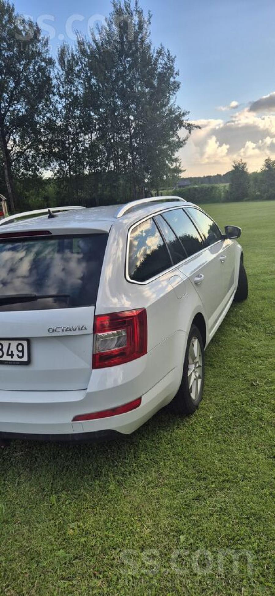 Balts Skoda Octavia 2015 Bauska, ar dzinēja tilpumu 1.60 L un nobraukumu 284 tūkst. km par 7850 €, foto 13 vietnē AUTOMOTO.COM.LV