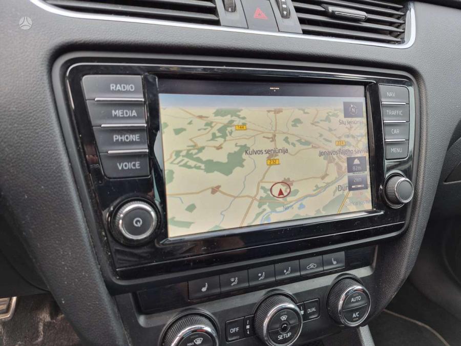 Balts Skoda Octavia 2015 Jonava, ar dzinēja tilpumu 1.97 L un nobraukumu 331 tūkst. km par 6000 €, foto 8 vietnē AUTOMOTO.COM.LV