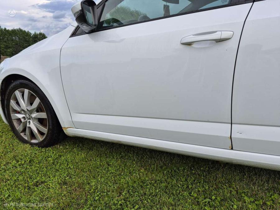 Balts Skoda Octavia 2015 Jonava, ar dzinēja tilpumu 1.97 L un nobraukumu 331 tūkst. km par 6000 €, foto 27 vietnē AUTOMOTO.COM.LV