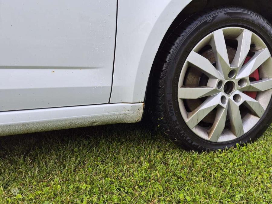Balts Skoda Octavia 2015 Jonava, ar dzinēja tilpumu 1.97 L un nobraukumu 331 tūkst. km par 6000 €, foto 31 vietnē AUTOMOTO.COM.LV