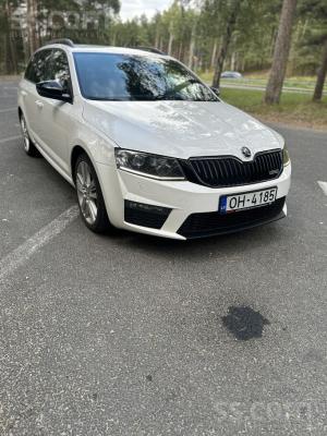 White Skoda Octavia 2015 in Riga, with an engine capacity of 2.00 L and mileage of 275 thousand km for 10150 €, photo 3 on AUTOMOTO.COM.LV