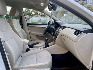 Balts Skoda Octavia 2015 Šauļi, ar dzinēja tilpumu 1.60 L un nobraukumu 300 tūkst. km par 7350 €, foto 13 vietnē AUTOMOTO.COM.LV