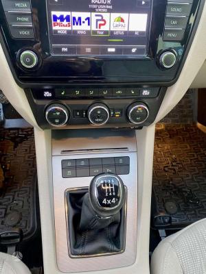 Balts Skoda Octavia 2015 Šauļi, ar dzinēja tilpumu 1.60 L un nobraukumu 300 tūkst. km par 7350 €, foto 15 vietnē AUTOMOTO.COM.LV