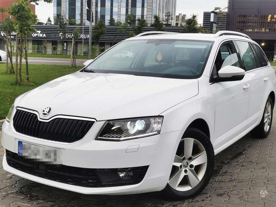 White Skoda Octavia 2015 in Vilnius, with an engine capacity of 1.60 L and mileage of 239 thousand km for 6650 €, photo 1 on AUTOMOTO.COM.LV