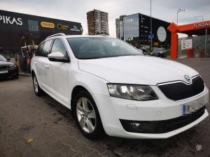 White Skoda Octavia 2015 in Vilnius, with an engine capacity of 1.60 L and mileage of 239 thousand km for 6650 €, photo 5 on AUTOMOTO.COM.LV