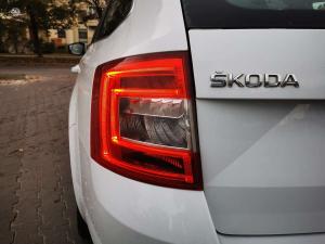 White Skoda Octavia 2015 in Vilnius, with an engine capacity of 1.60 L and mileage of 239 thousand km for 6650 €, photo 9 on AUTOMOTO.COM.LV