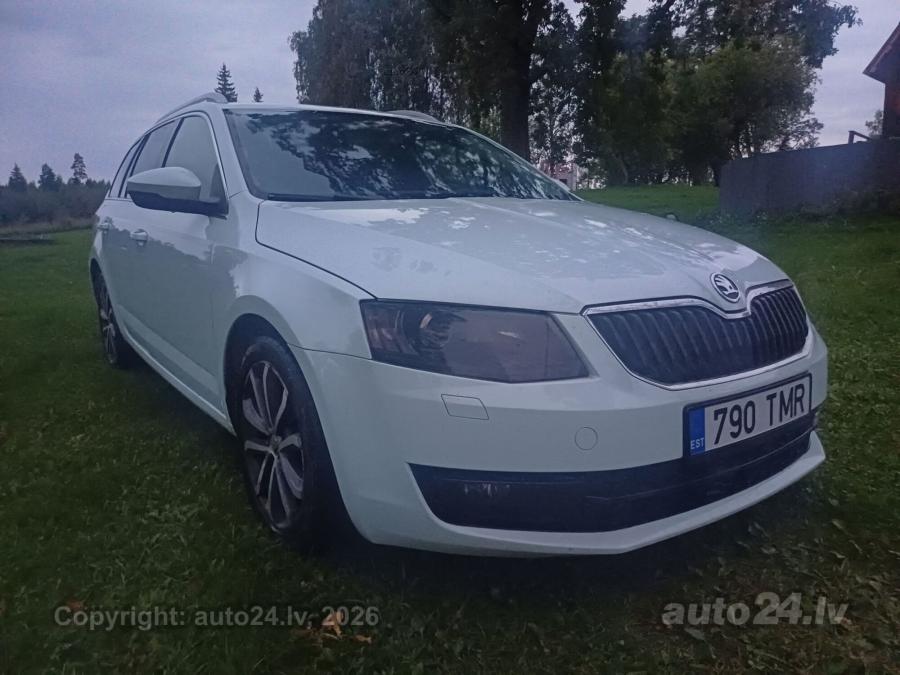 White Skoda Octavia 2015 in Torva, with an engine capacity of 2.00 L and mileage of 390 thousand km for 7500 €, photo 6 on AUTOMOTO.COM.LV