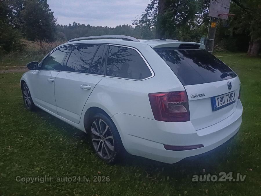 White Skoda Octavia 2015 in Torva, with an engine capacity of 2.00 L and mileage of 390 thousand km for 7500 €, photo 8 on AUTOMOTO.COM.LV