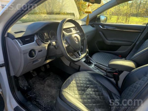 Белый Шкода Октавия 2016 в Елгава, объемом двигателя 1.60 л и пробегом 315 тыс. км за 2000 €, фото 9 на AUTOMOTO.COM.LV