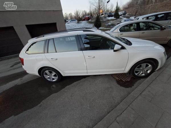 White Skoda Octavia 2016 in Vilnius, with an engine capacity of 1.60 L and mileage of 370 thousand km for 4000 €, photo 3 on AUTOMOTO.COM.LV