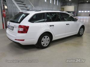 Balts Skoda Octavia 2016 Tallina, ar dzinēja tilpumu 1.00 L un nobraukumu 166 tūkst. km par 5500 €, foto 3 vietnē AUTOMOTO.COM.LV
