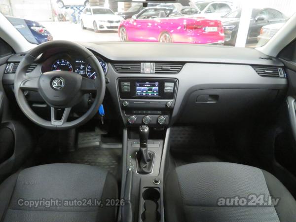 White Skoda Octavia 2016 in Tallinn, with an engine capacity of 1.00 L and mileage of 268 thousand km for 5100 €, photo 3 on AUTOMOTO.COM.LV