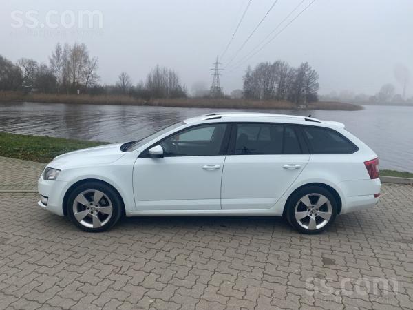 White Skoda Octavia 2016 in Riga, with an engine capacity of 2.00 L and mileage of 260 thousand km for 7500 €, photo 2 on AUTOMOTO.COM.LV