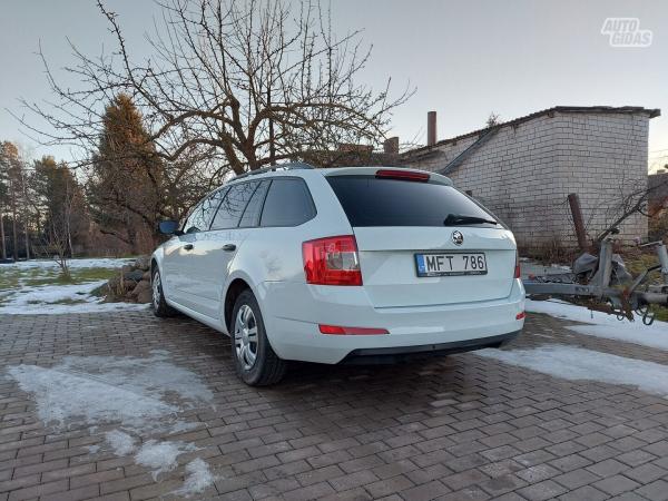 Balts Skoda Octavia 2016 Biržai, ar dzinēja tilpumu 1.60 L un nobraukumu 246 tūkst. km par 6500 €, foto 7 vietnē AUTOMOTO.COM.LV