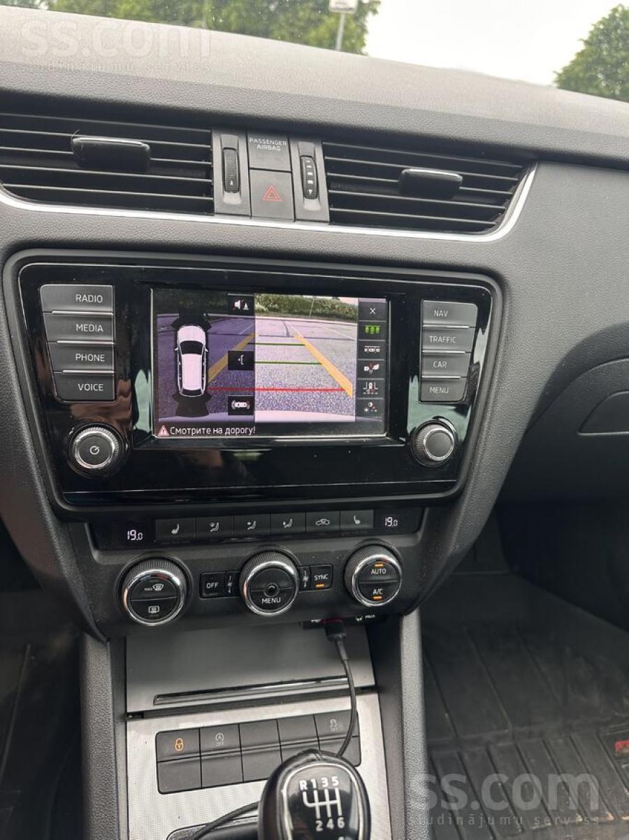 Balts Skoda Octavia 2016 Daugavpils, ar dzinēja tilpumu 2.00 L un nobraukumu 0 tūkst. km par 7100 €, foto 9 vietnē AUTOMOTO.COM.LV