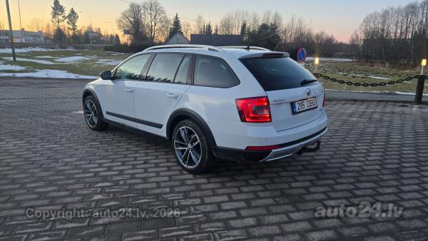 White Skoda Octavia 2016 in Jogeva, with an engine capacity of 2.00 L and mileage of 362 thousand km for 9500 €, photo 3 on AUTOMOTO.COM.LV
