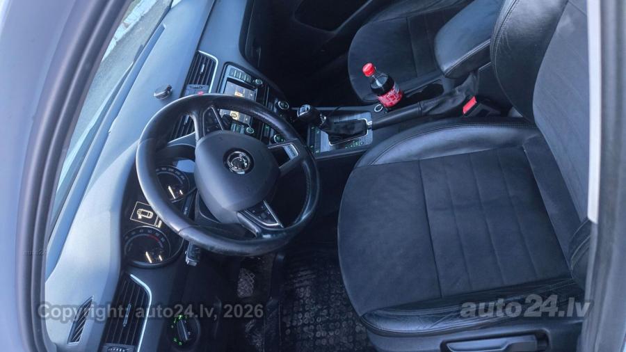 Balts Skoda Octavia 2016 Jegeva, ar dzinēja tilpumu 2.00 L un nobraukumu 362 tūkst. km par 9500 €, foto 9 vietnē AUTOMOTO.COM.LV